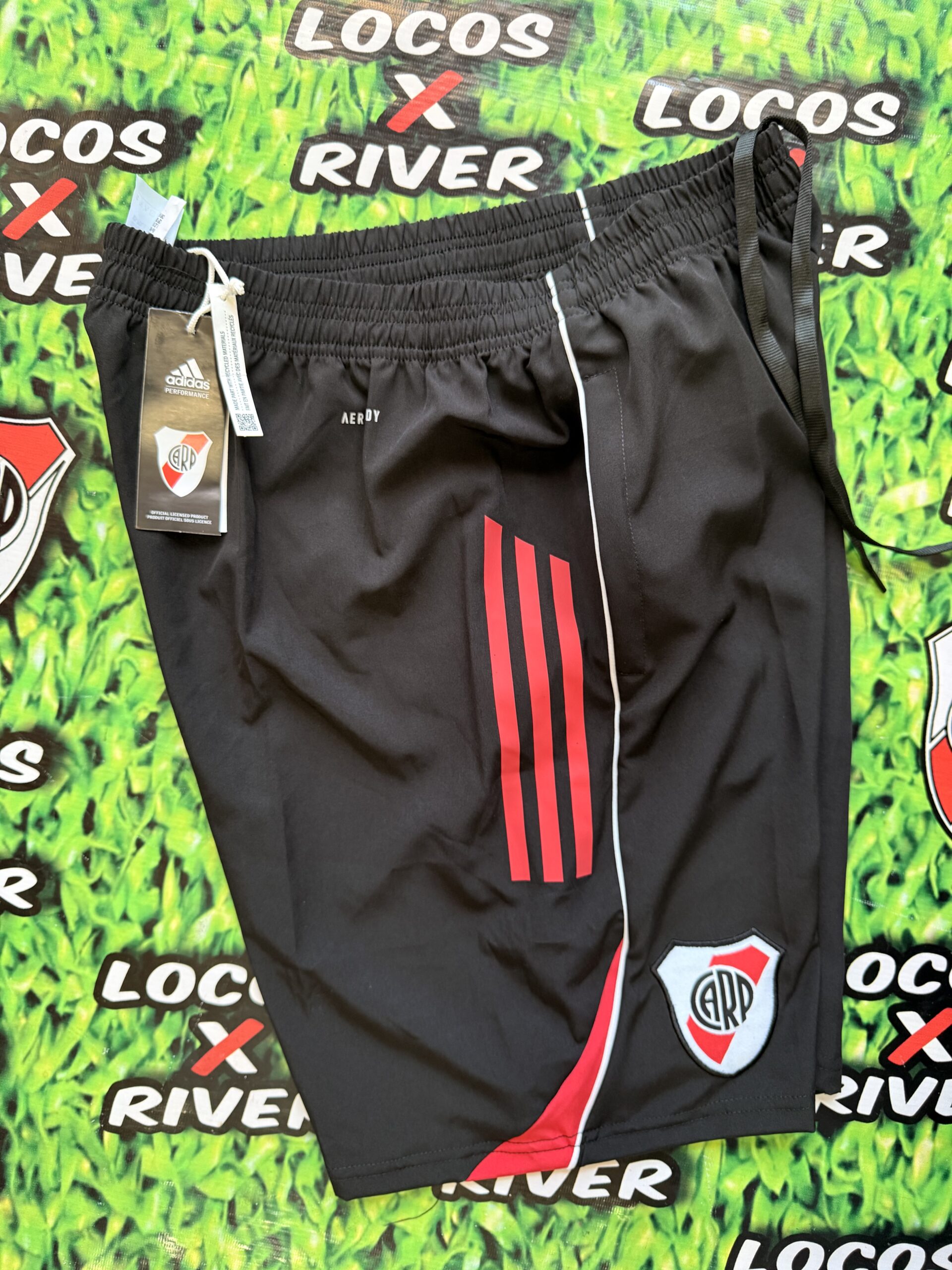 Bermuda Microfibra Negra 2025 – River Plate – Locos X River Formosa