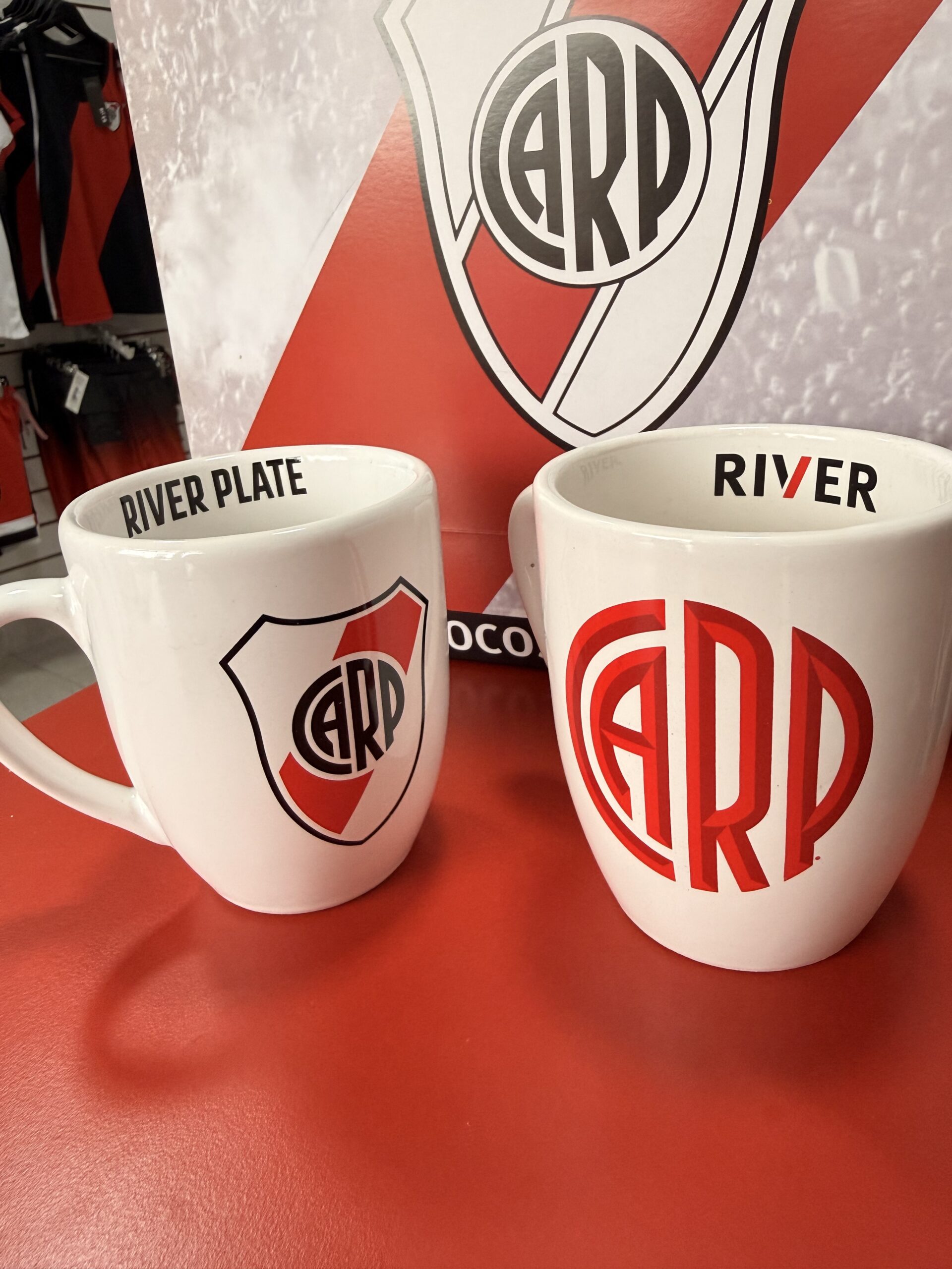 Tazas de Cerámica con Caja – River Plate – Locos X River Formosa