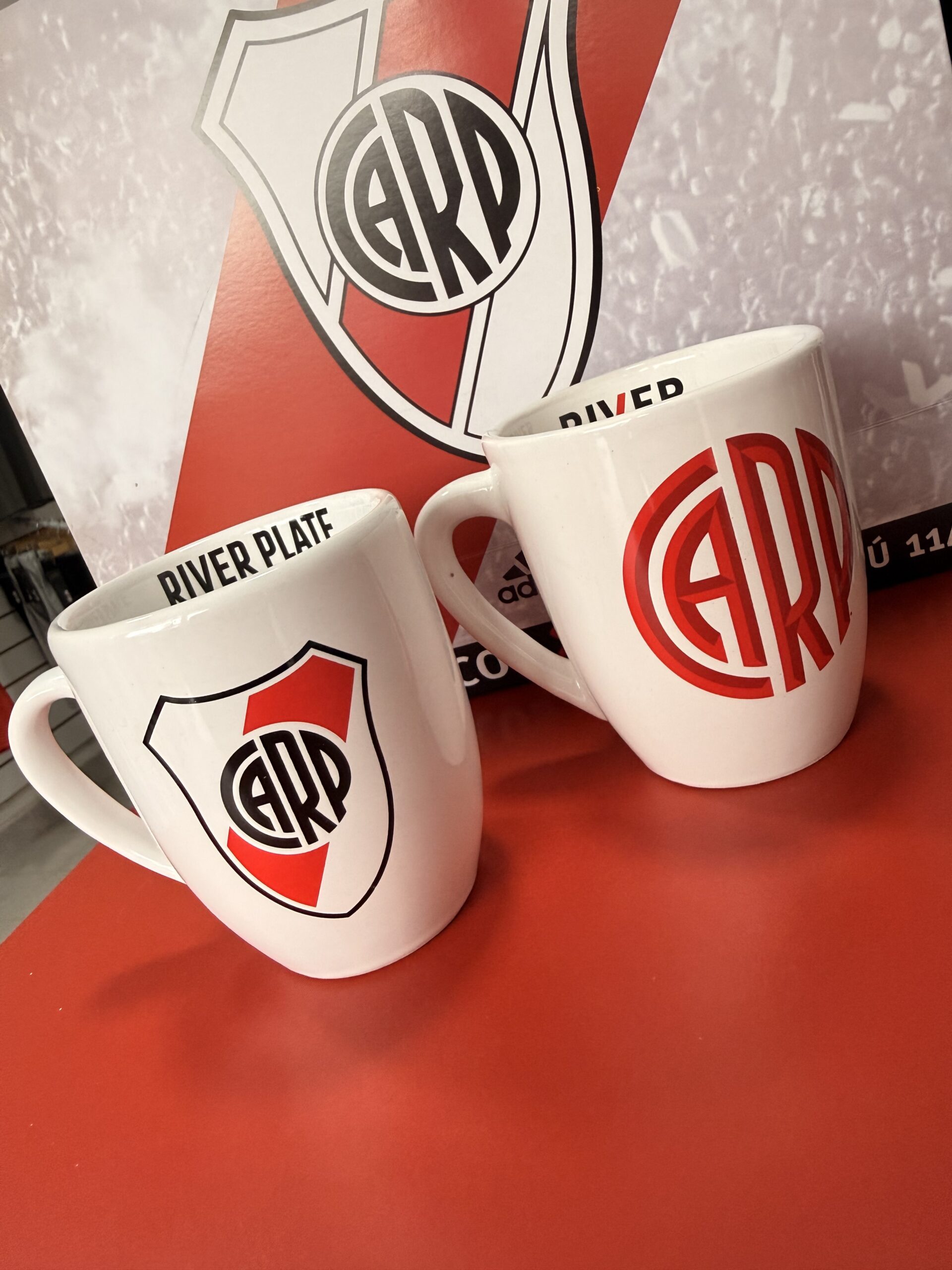 Tazas de Cerámica con Caja – River Plate – Locos X River Formosa