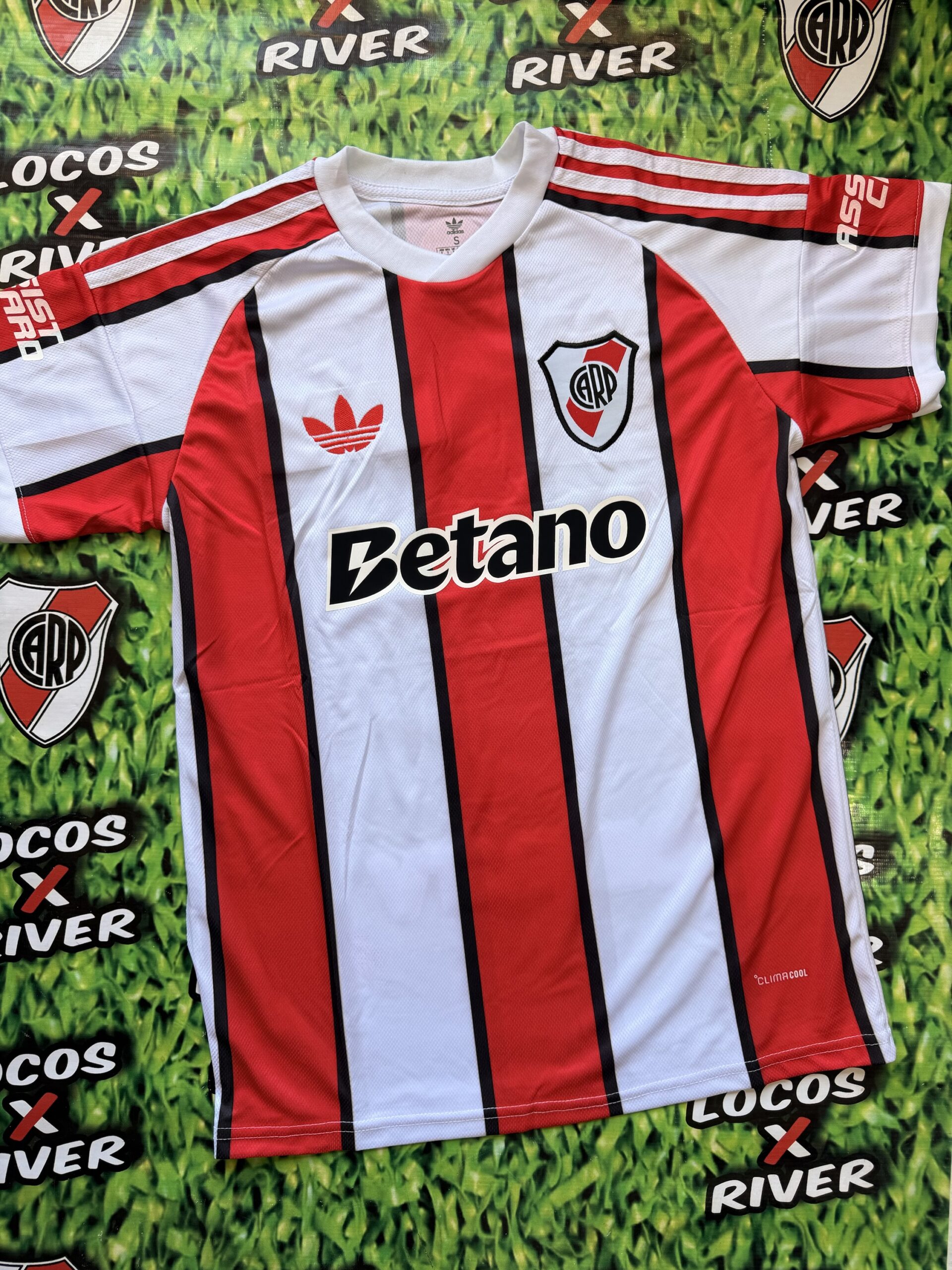 Camiseta Tricolor 2026 – River Plate – Locos X River Formosa