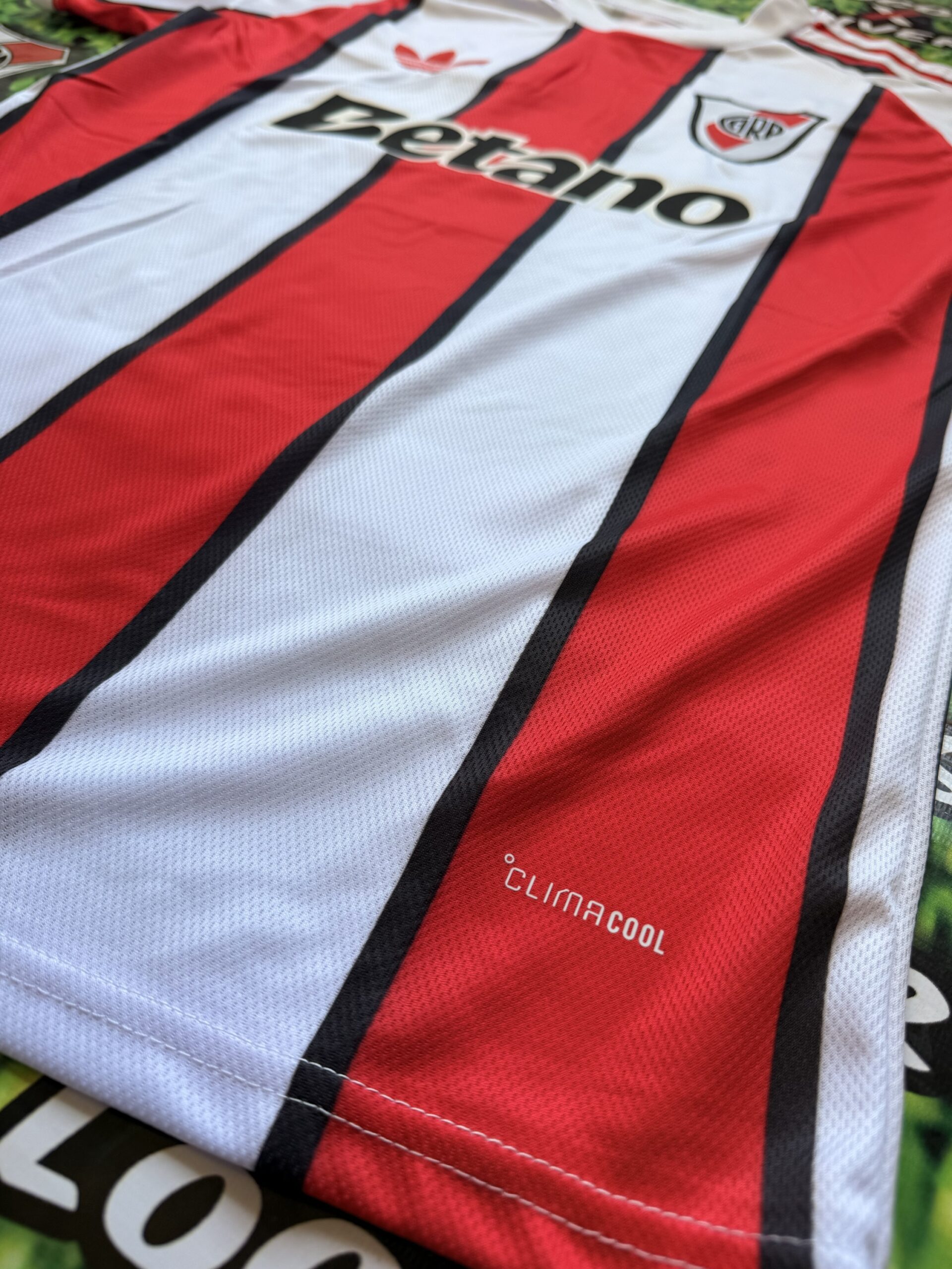 Camiseta Tricolor 2026 – River Plate – Locos X River Formosa