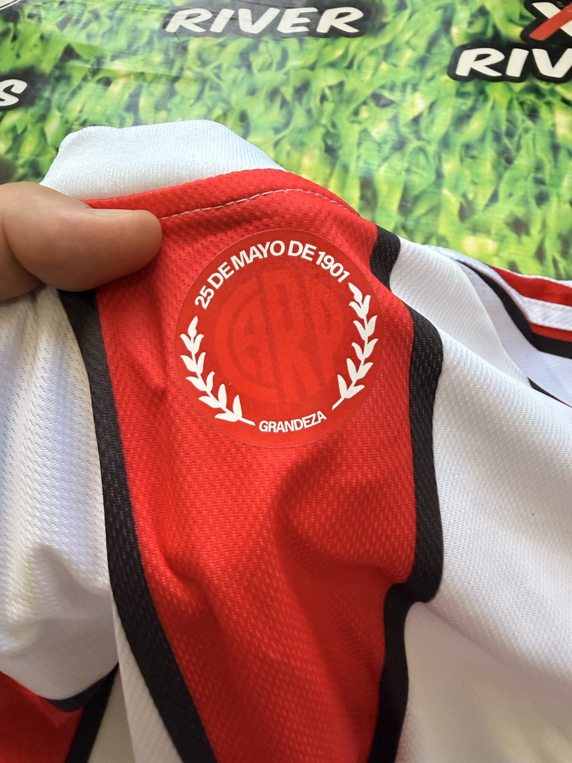 Camiseta Tricolor 2026 – River Plate – Locos X River Formosa
